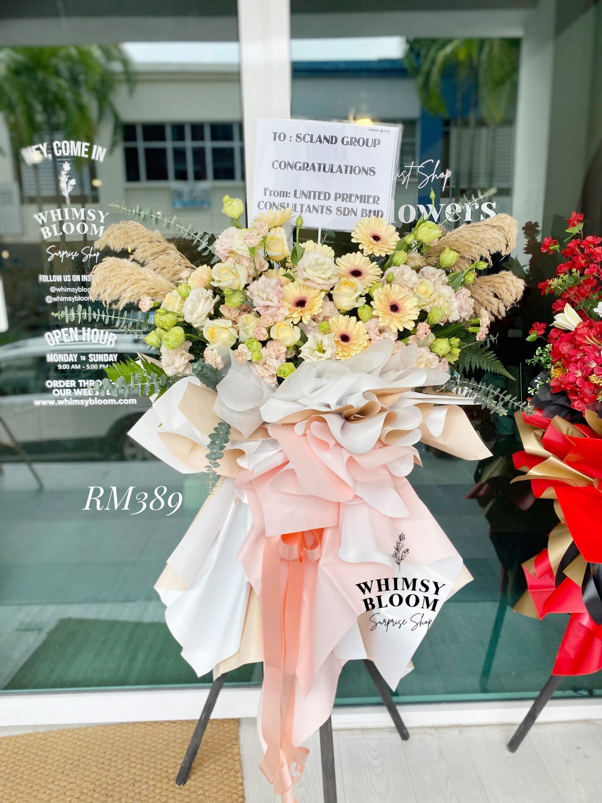 Grand Stand Pastel - Opening Floral Stand of pastel color flowers